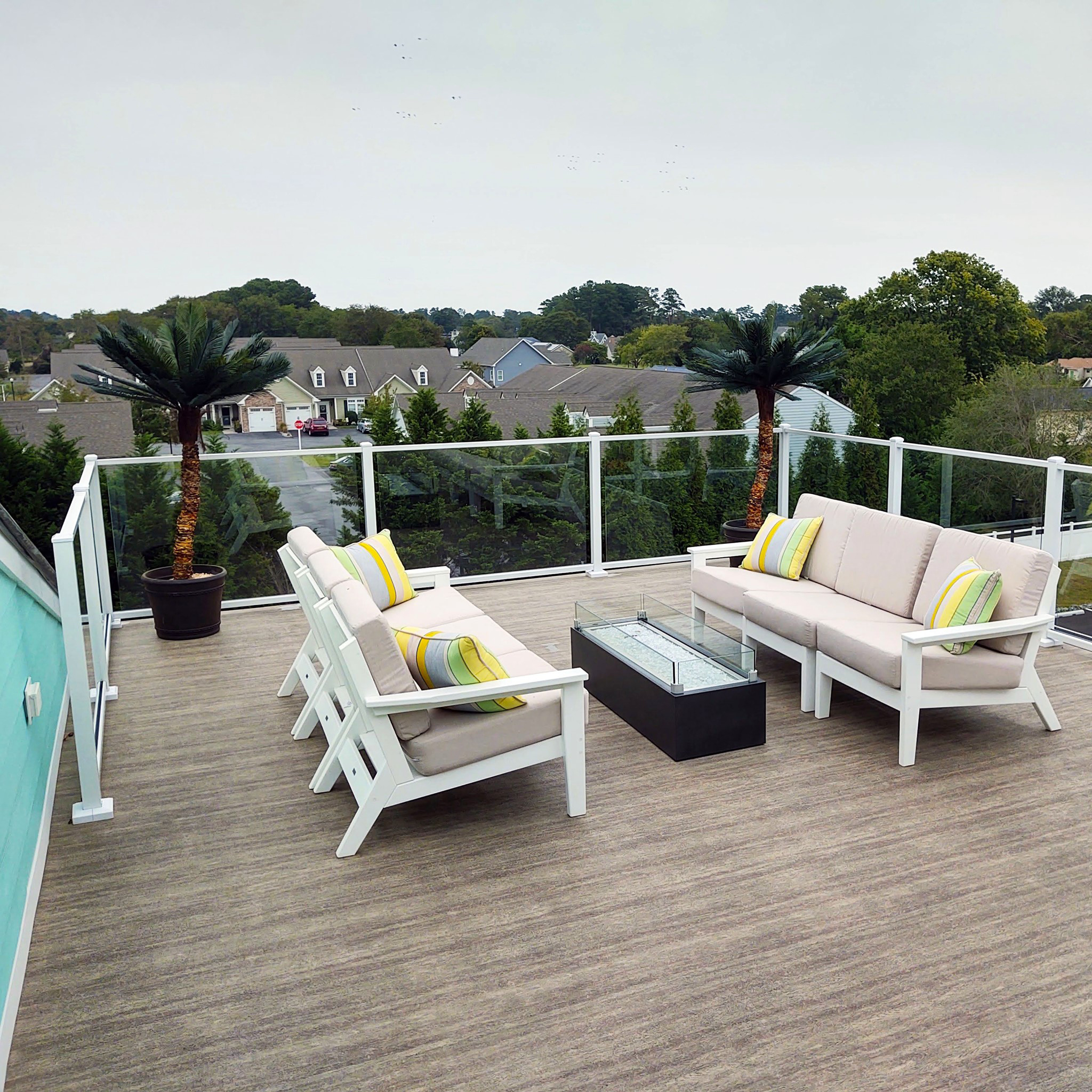 Upgrade Your Space With Duradek Waterproof Decking | Four Point ...